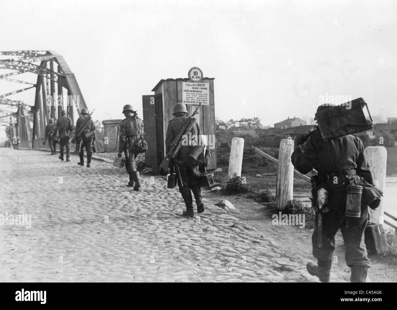 German soldiers 1941 hi-res stock photography and images - Alamy