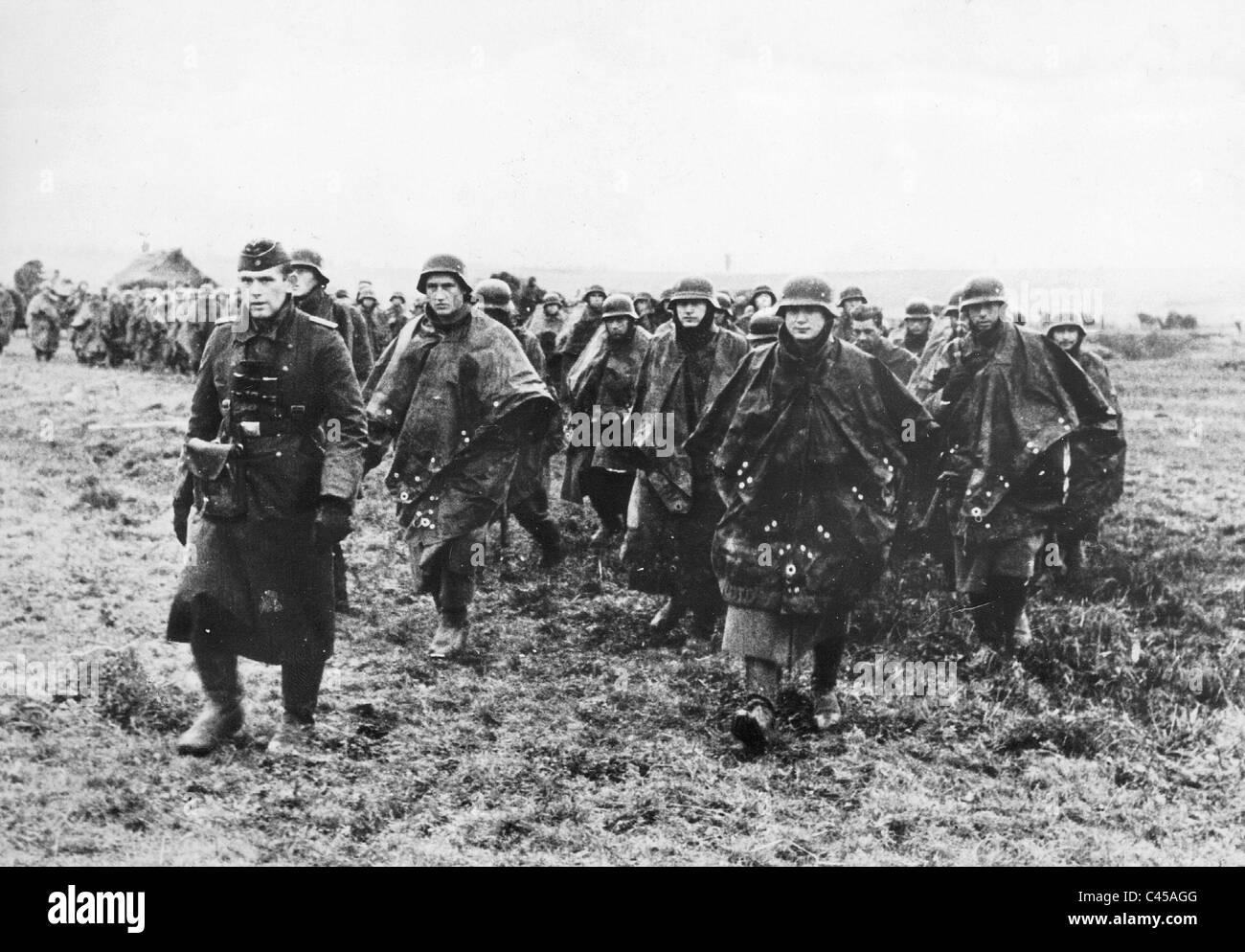 German Soldiers March Eastern Front Stock Photos & German Soldiers ...