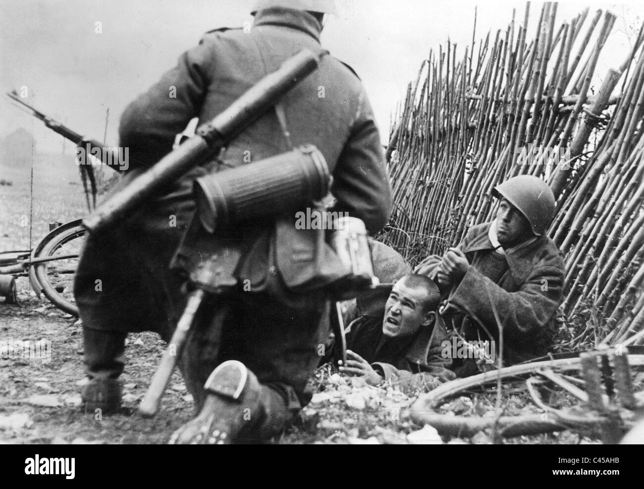 German soldier takes a Soviet prisoner, 1941 Stock Photo - Alamy