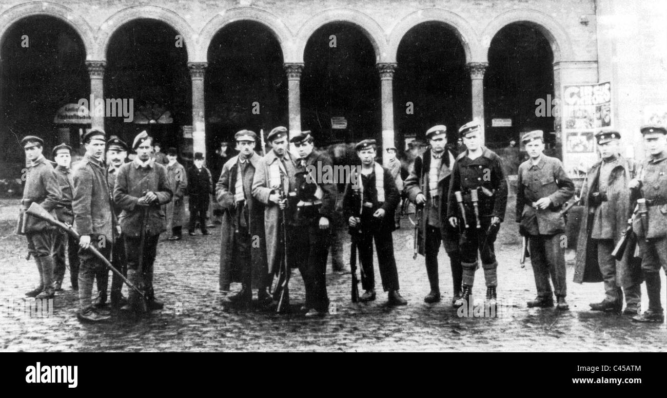 Red Army soldiers at the central Munich train station, 1919 Stock Photo ...