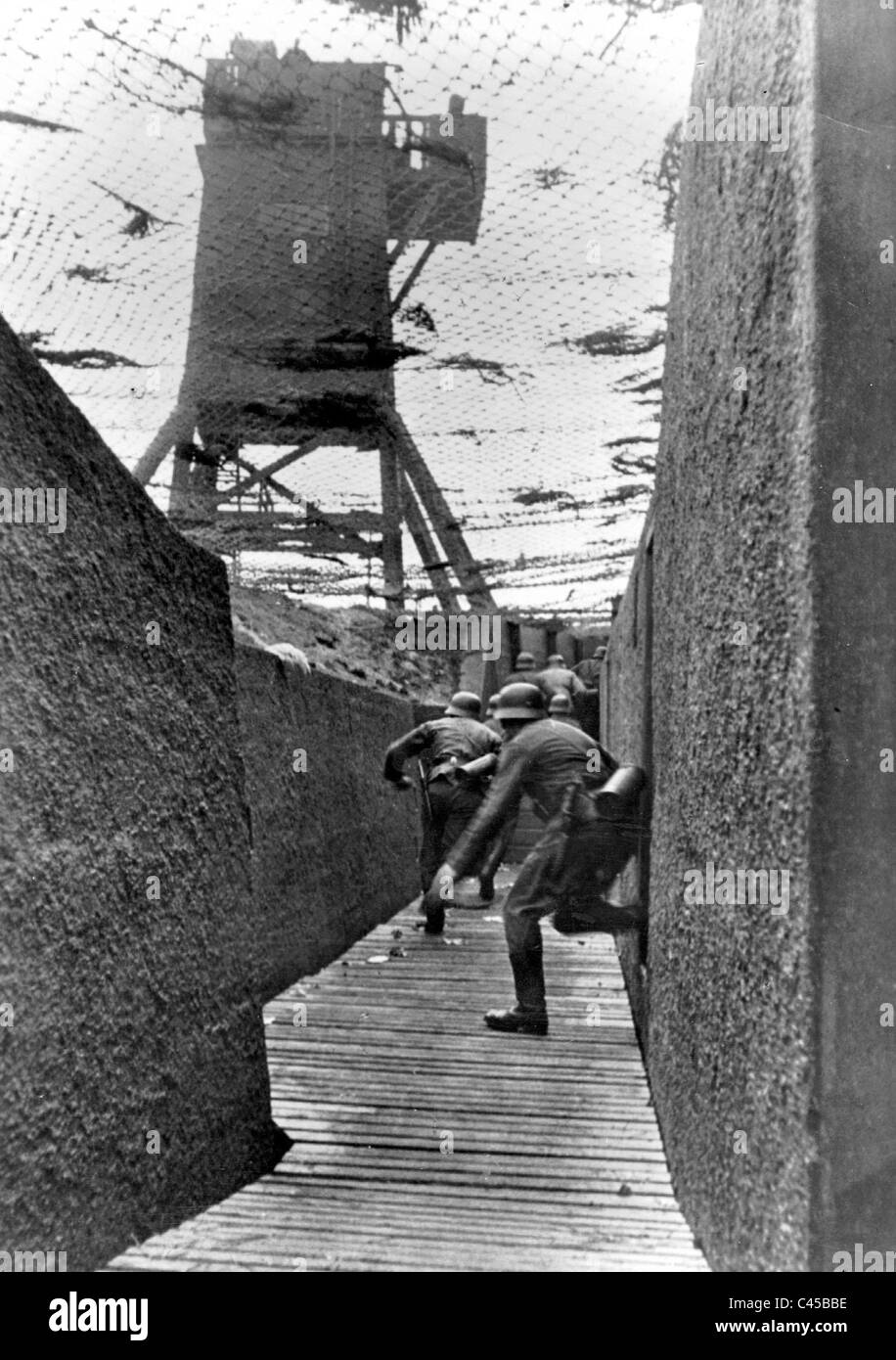 Troop exercises at the Atlantic Wall, 1944 Stock Photo - Alamy