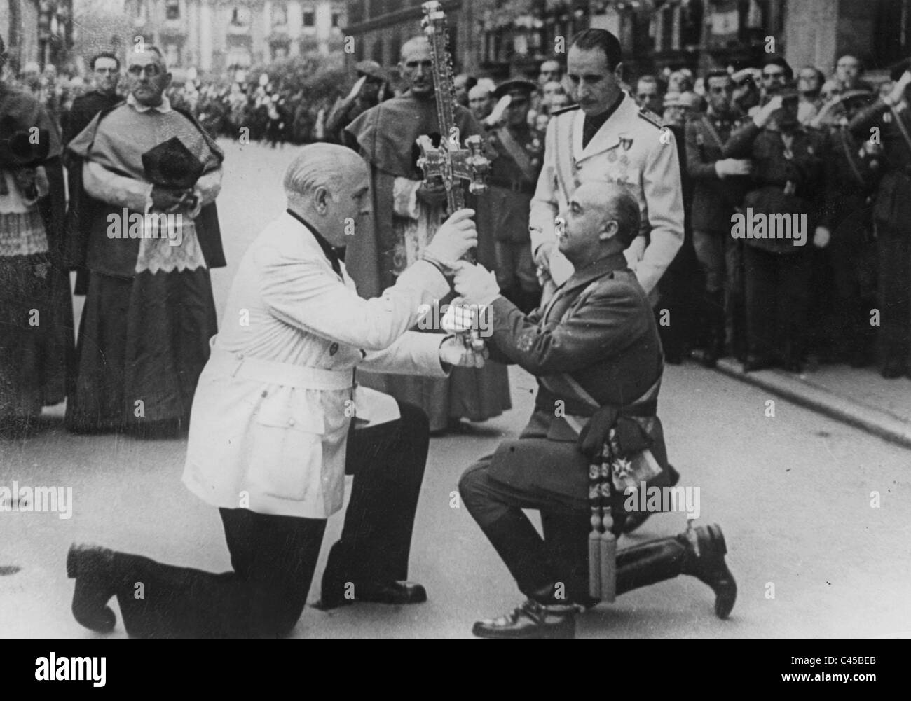 Francisco Franco participating in a parade in Rome, 1942 Stock Photo ...