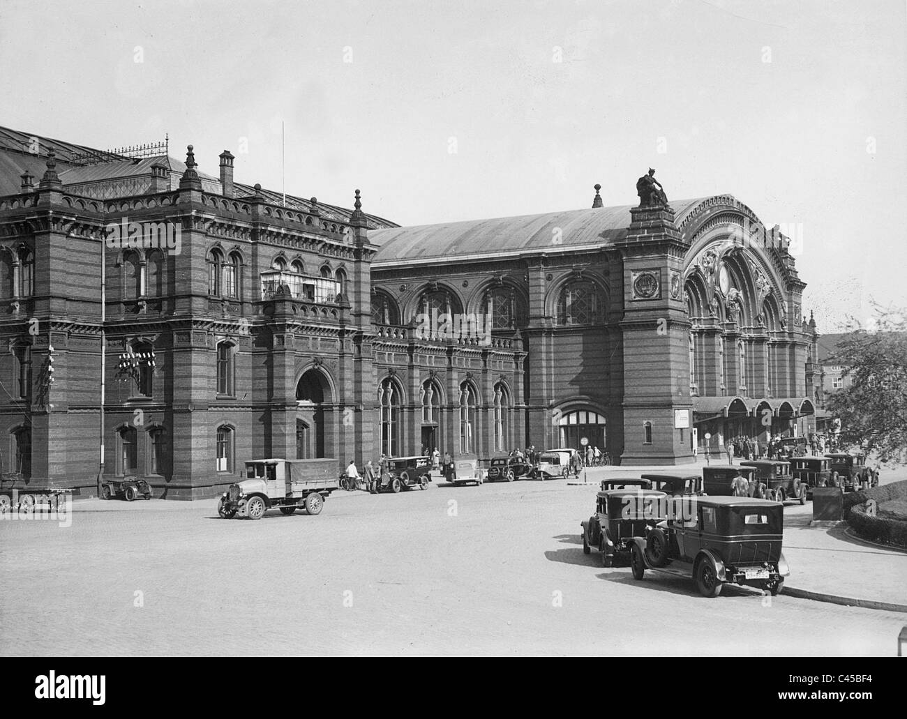 Main train station in Bremen, 1925 Stock Photo - Alamy