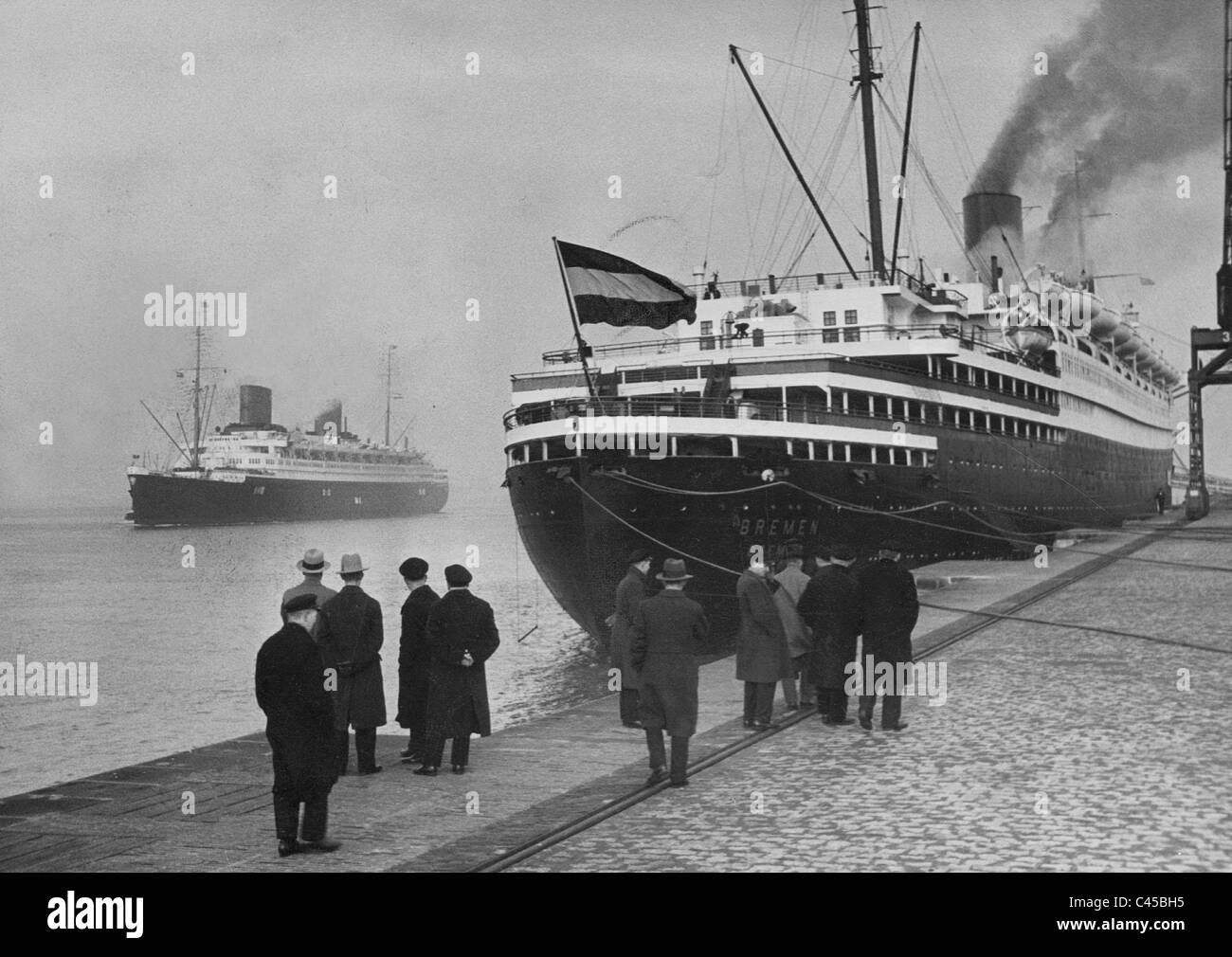 Passenger ship columbus quay bremerhaven hi-res stock photography and ...
