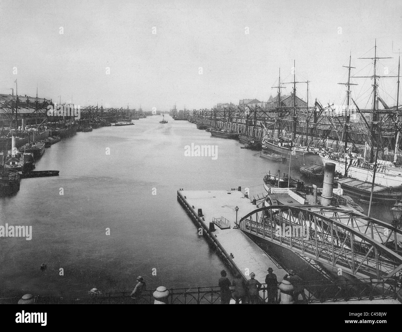 Free port in Bremen, 1910 Stock Photo - Alamy