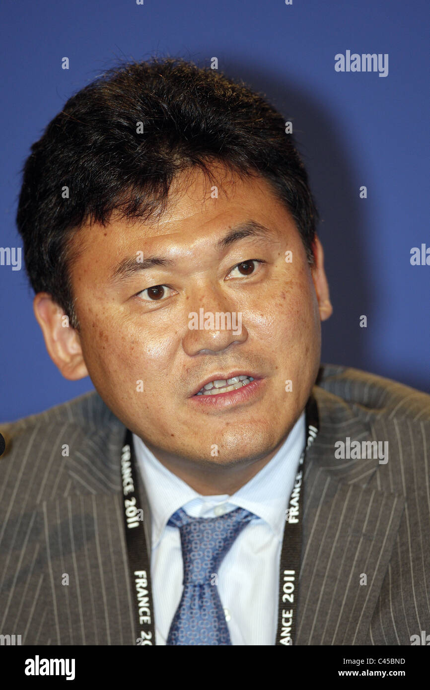 HIROSHI MIKITANI FOUNDER AND CEO OF RAKUTEN 26 May 2011 INTERNATIONAL ...