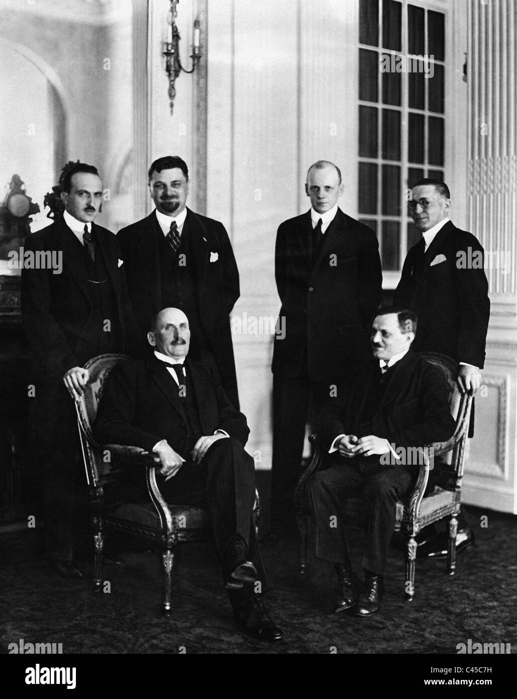 Re voting Black and White Stock Photos & Images - Alamy