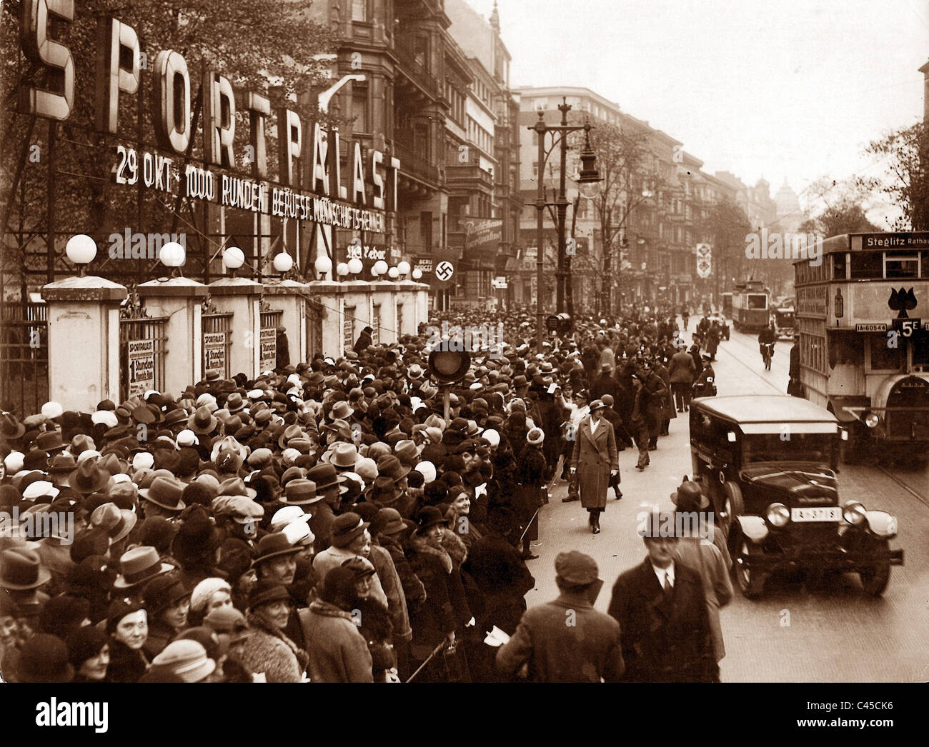 Large crowd in front of the Berlin Sport Palace, 1933 Stock Photo - Alamy