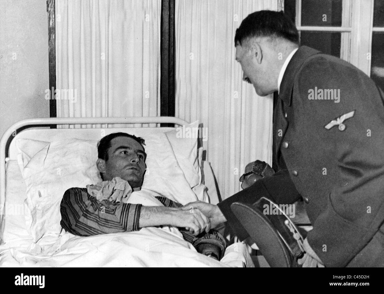 Hitler visits wounded at military hospital Stock Photo - Alamy
