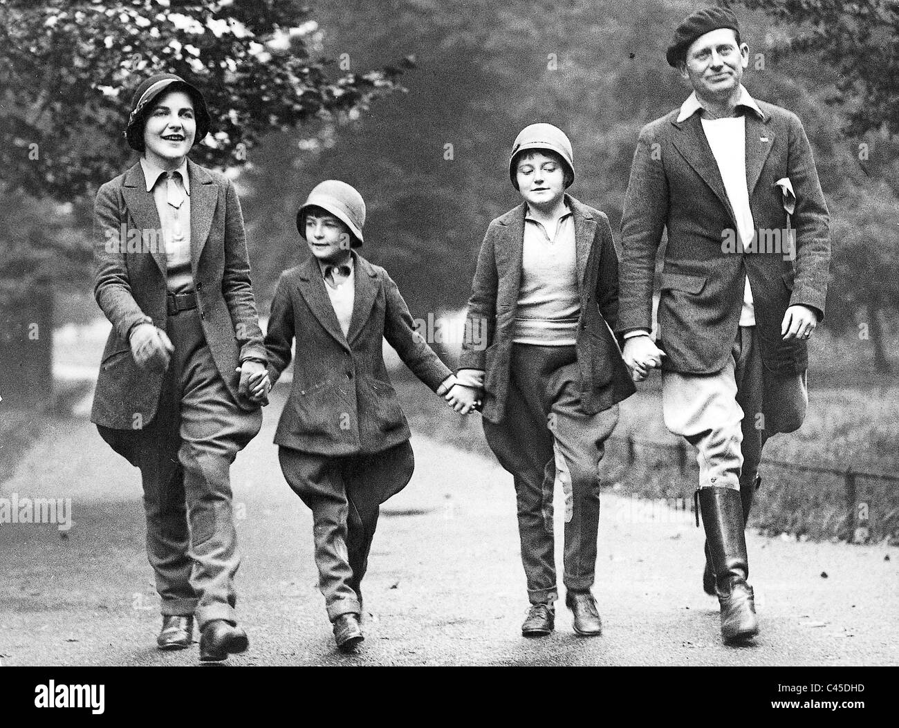 English Family (1932 Stock Photo - Alamy