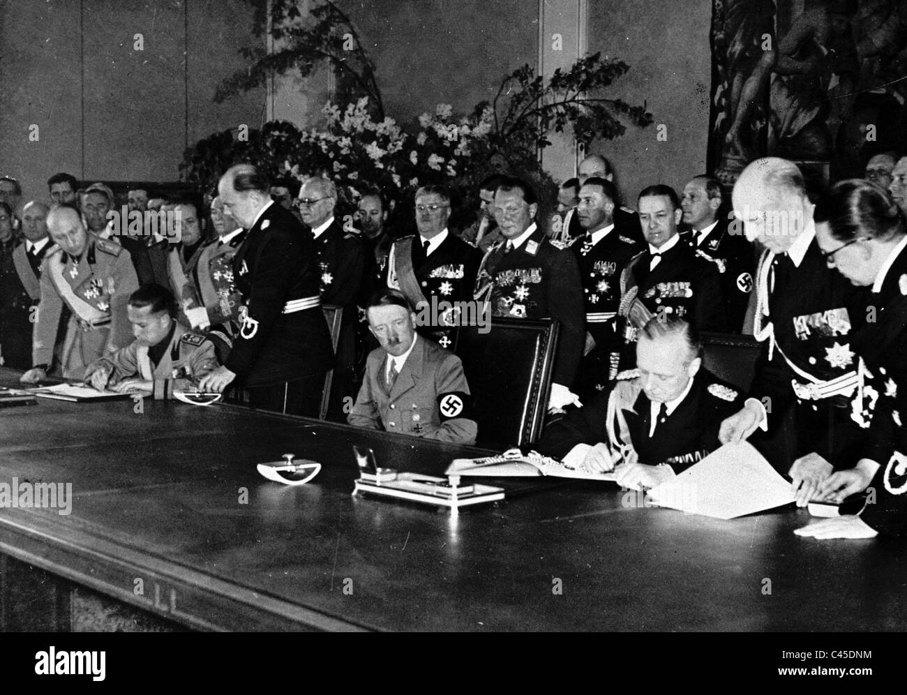 Signing of the German-Italian alliance Stock Photo - Alamy