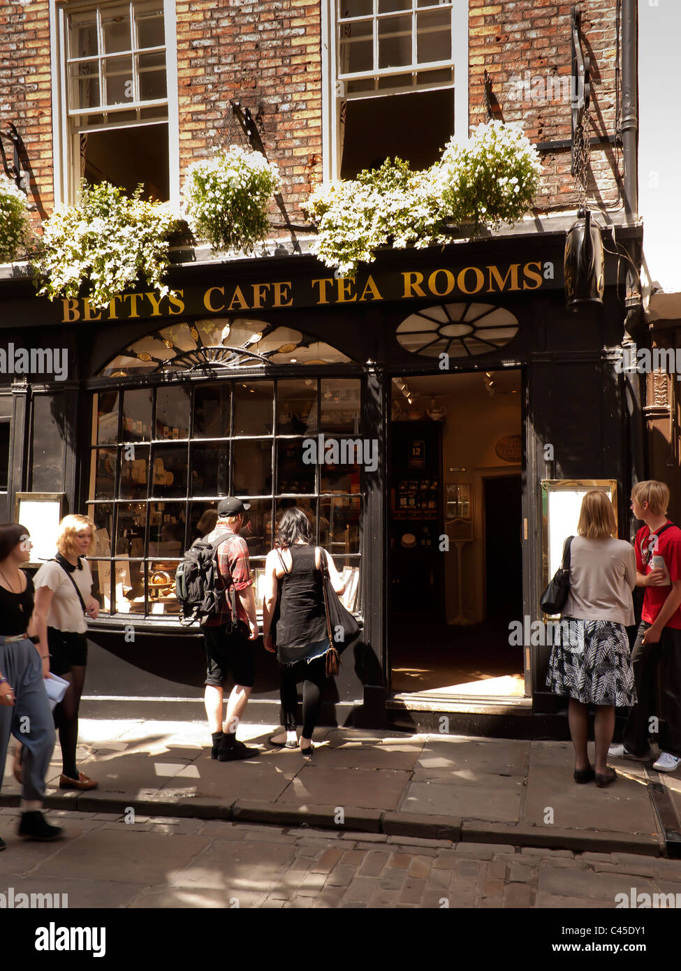 Medieval baker hi-res stock photography and images - Alamy