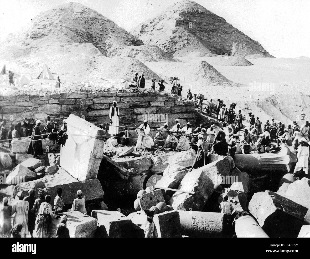 Archaeological excavations in Egypt, 1908 Stock Photo - Alamy