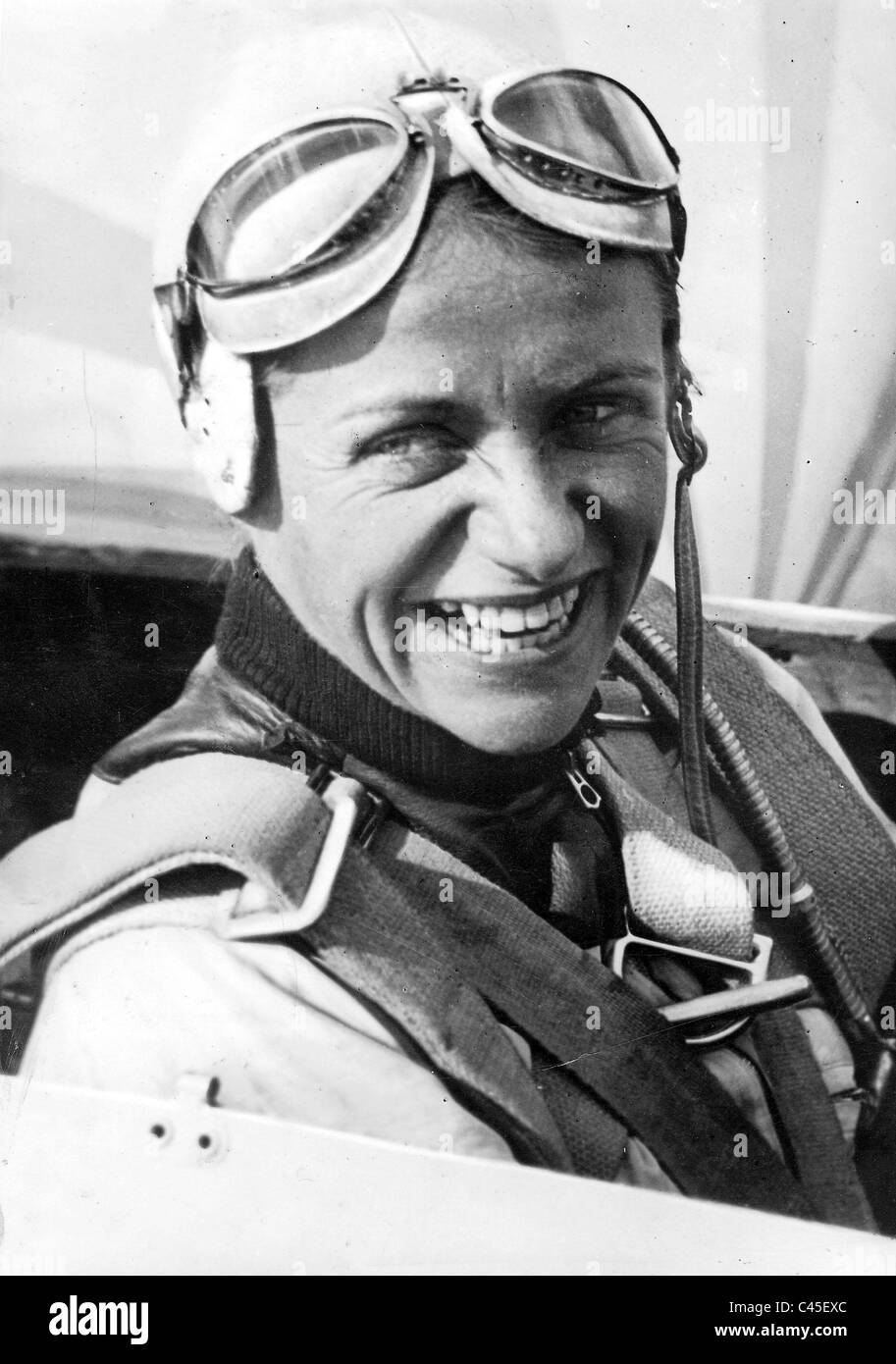 Hanna reitsch hi-res stock photography and images - Alamy