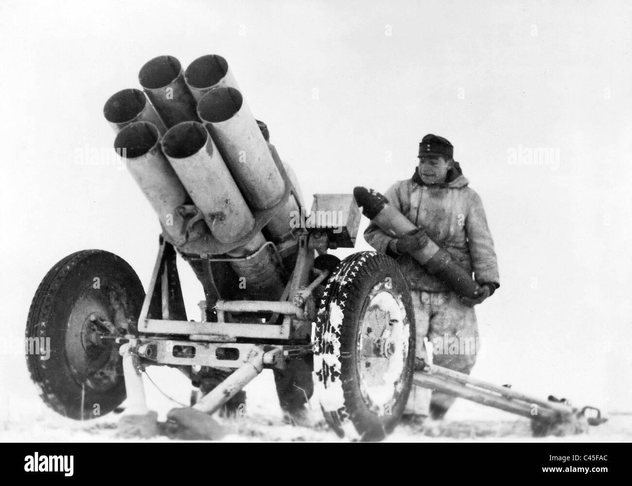 Mortar launcher hi-res stock photography and images - Alamy