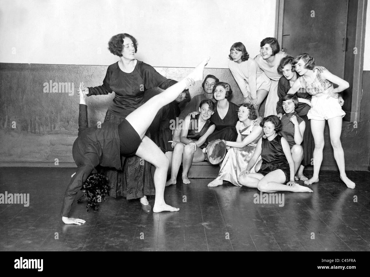 Mary wigman dance students hi-res stock photography and images - Alamy