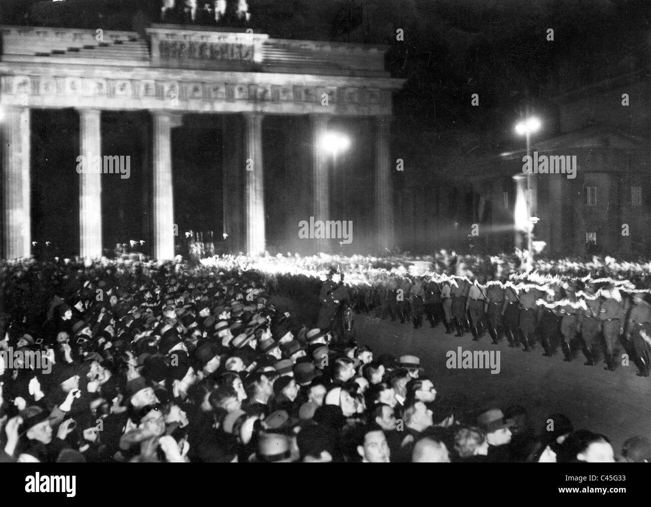 Torchlight procession in berlin 1933 hi-res stock photography and ...
