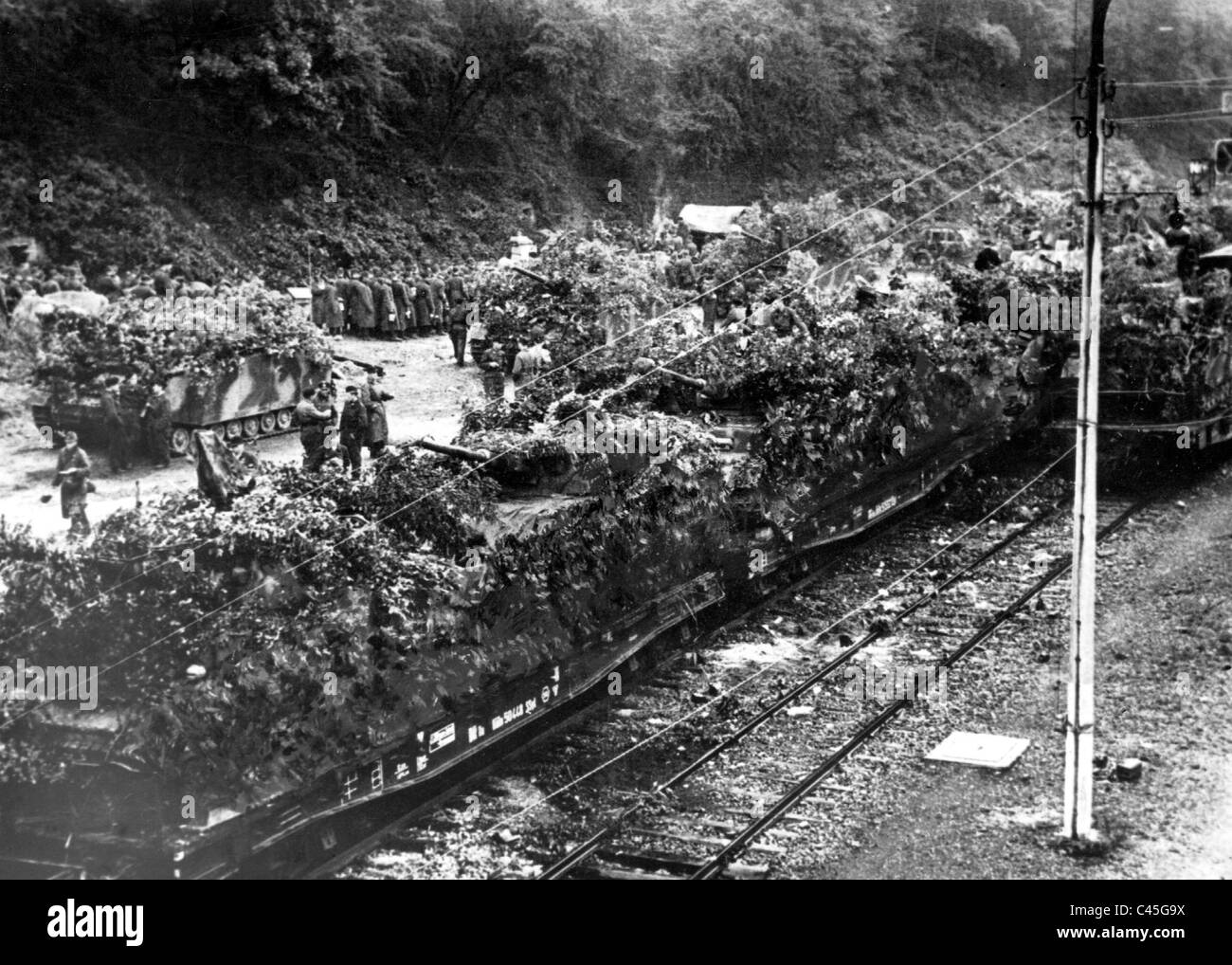 German tanks transport western front Black and White Stock Photos ...