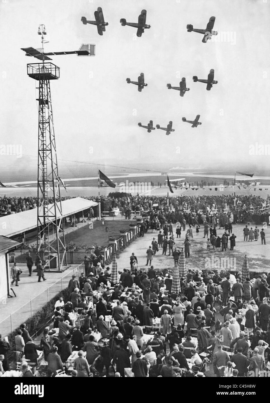Air show at the Tempelhof Airport in Berlin, 1932 Stock Photo - Alamy