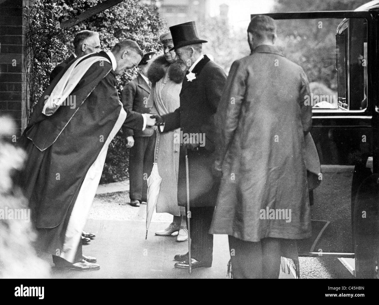 King George V, Queen Mary and Joseph Austen Chamberlain, 1935 Stock ...
