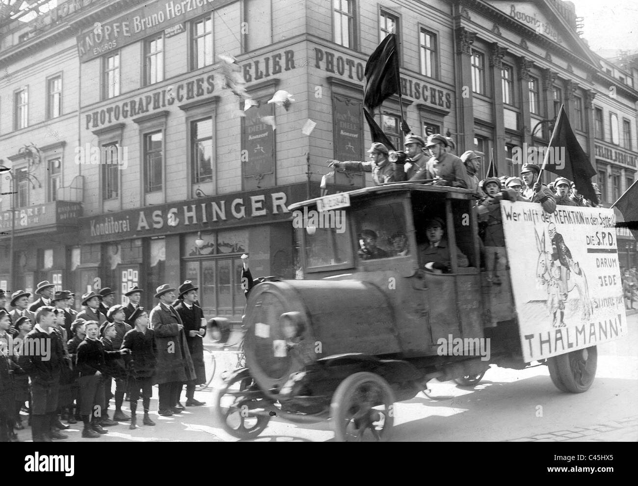 Propaganda car of the KPD, 1932 Stock Photo - Alamy