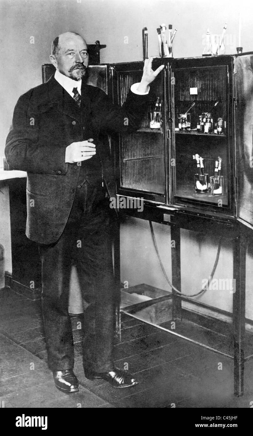 Emil von behring hi-res stock photography and images - Alamy