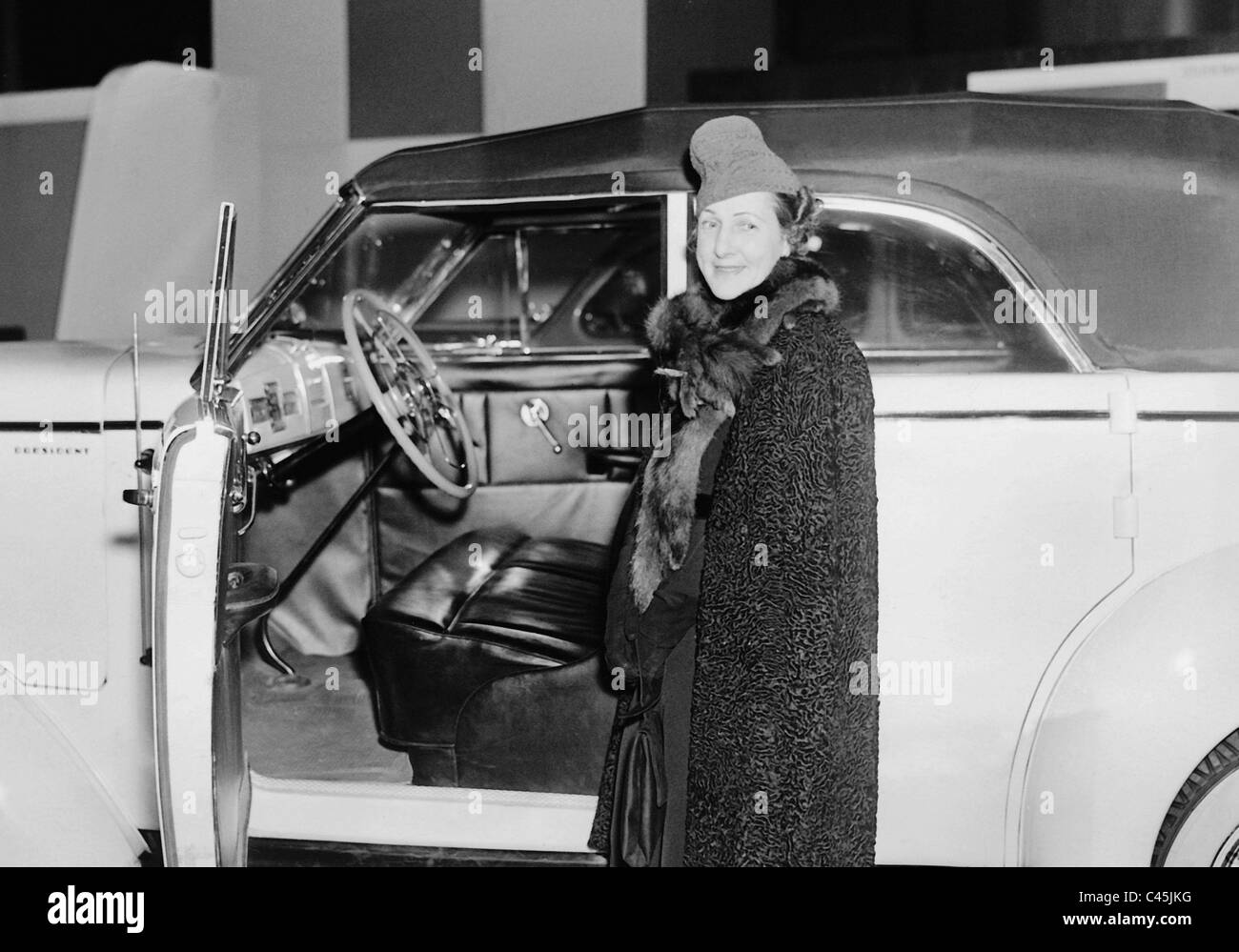 Designer show Black and White Stock Photos & Images - Alamy