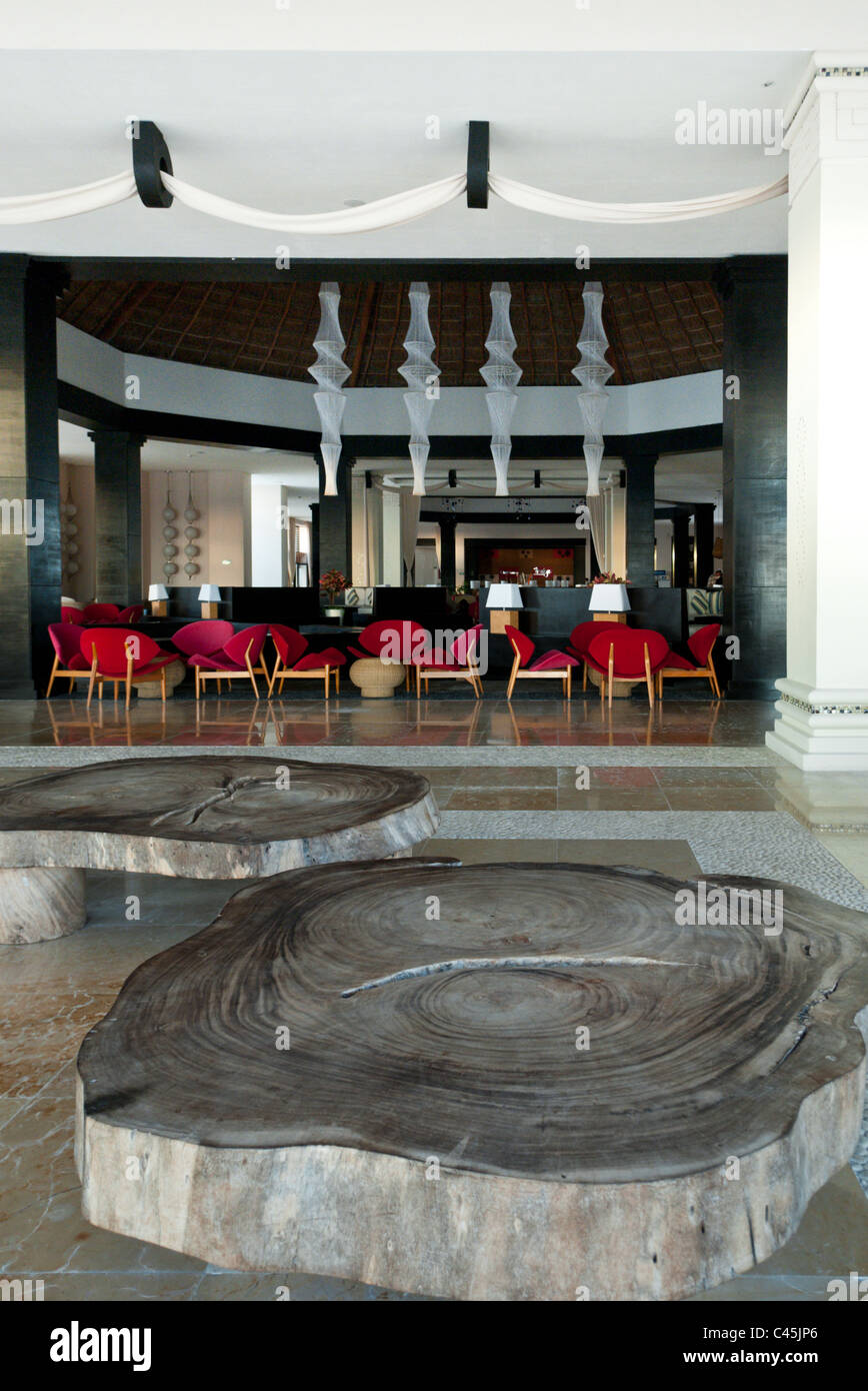 Resort stone hi-res stock photography and images - Alamy