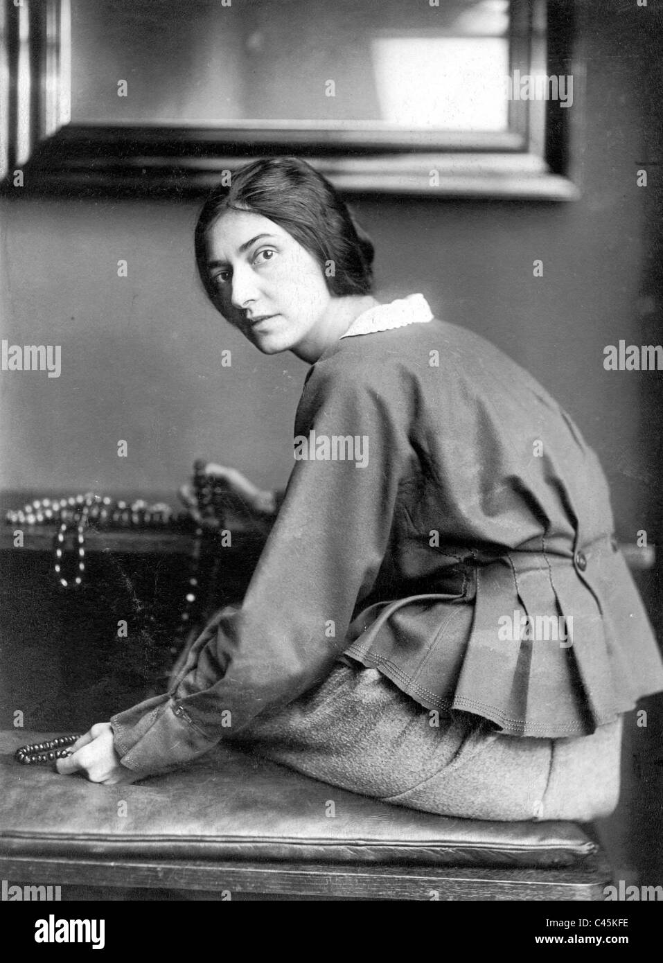 Fashion of 1915 Black and White Stock Photos & Images - Alamy