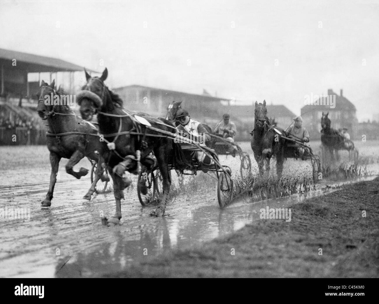 Racing in front of the stand hi-res stock photography and images - Alamy