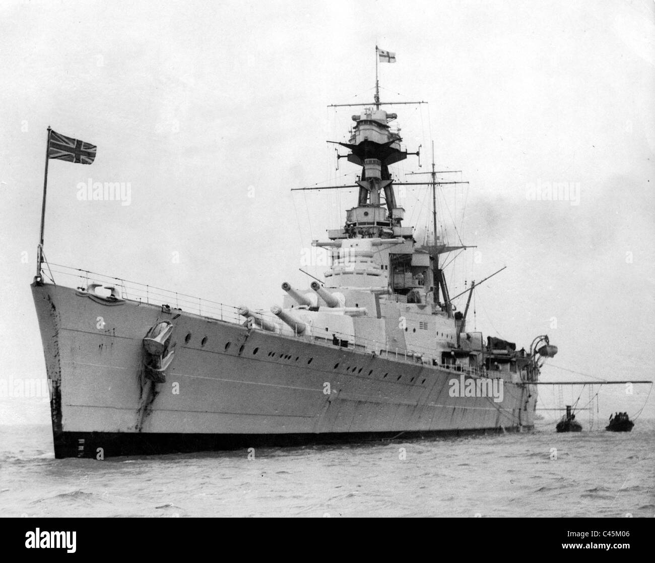 Hms hood hi-res stock photography and images - Alamy