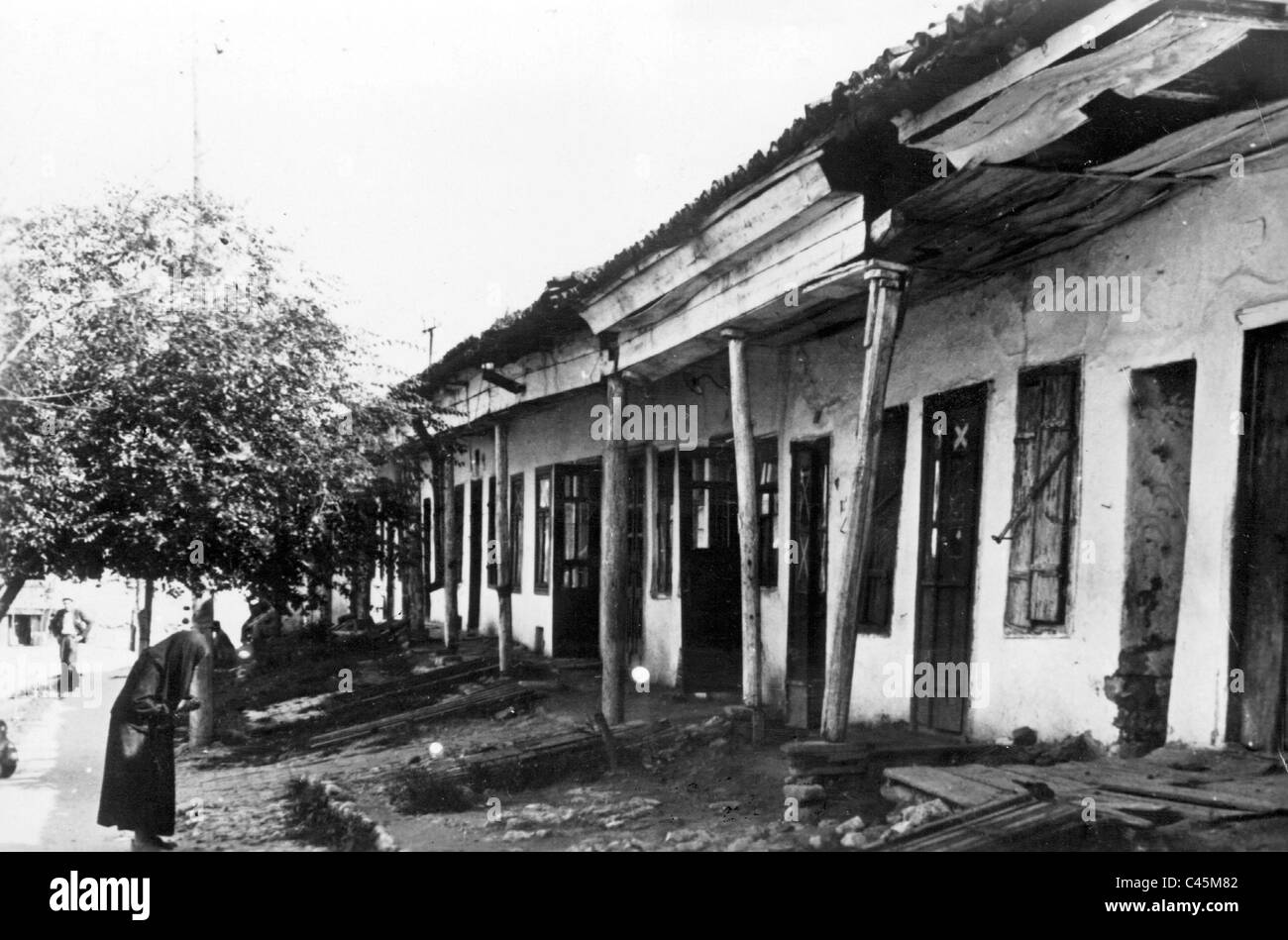 Row of houses in the Jewish ghetto in Chisinau Stock Photo - Alamy