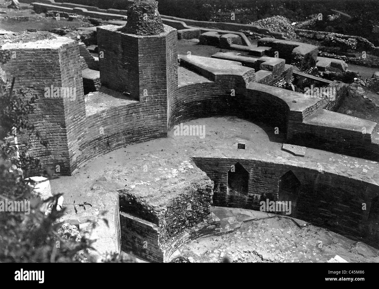 Villa pool Black and White Stock Photos & Images - Alamy