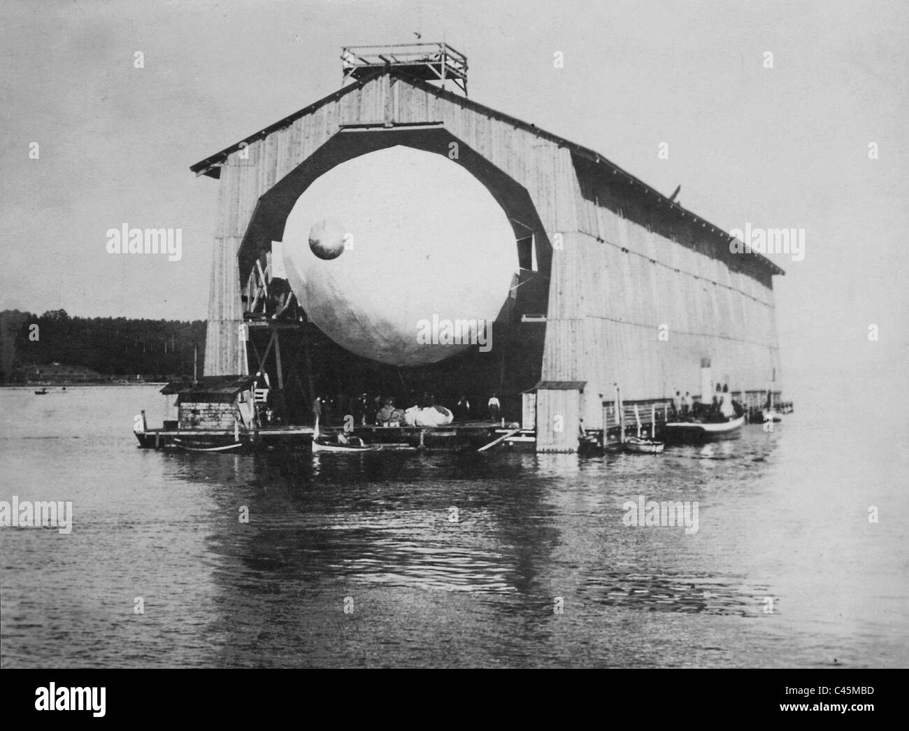 Zeppelin airship 'LZ 1' in his swimming hangar on the Bodensee, 1900 ...