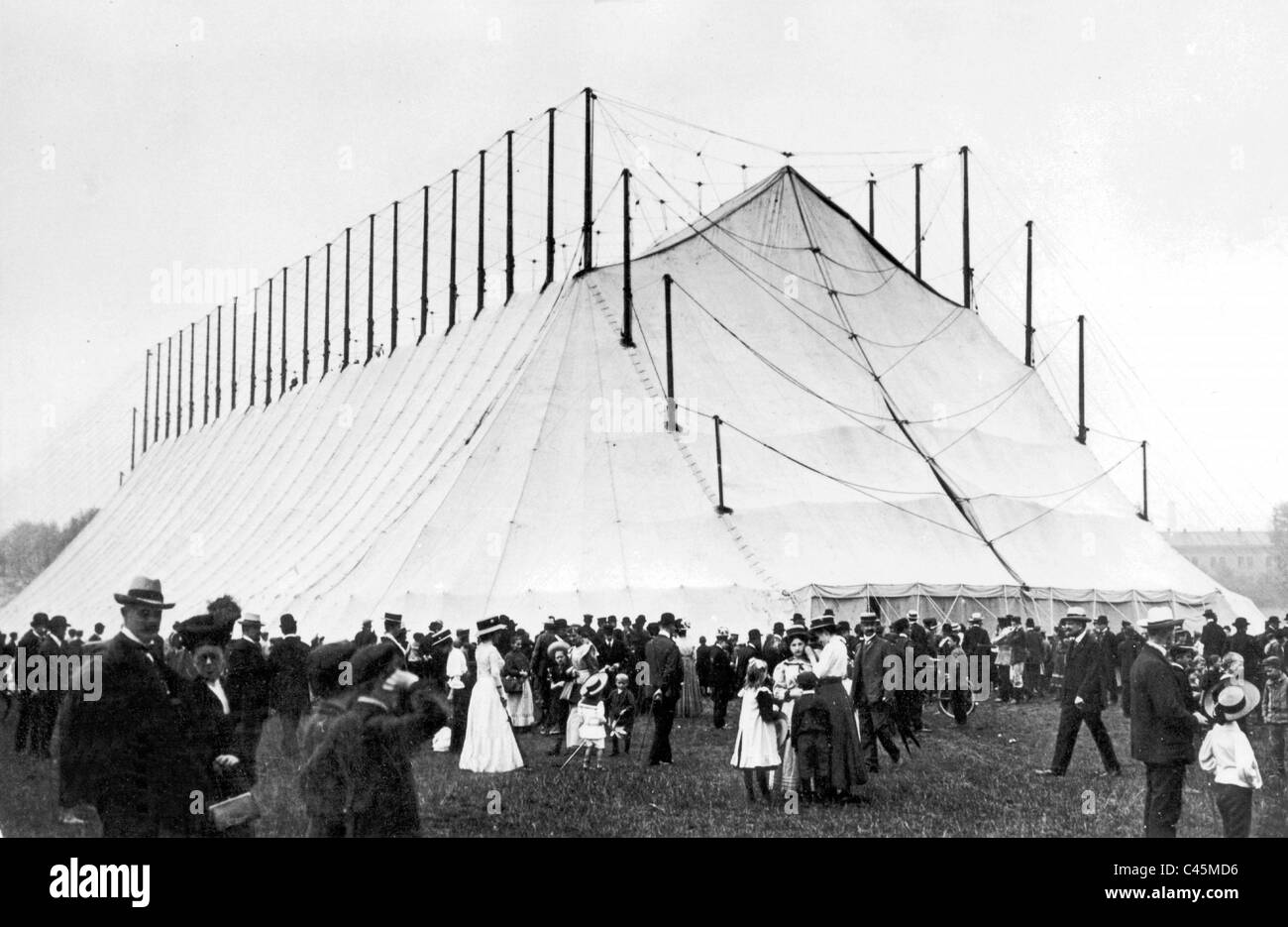 Airship hangar tempelhof field hi-res stock photography and images - Alamy