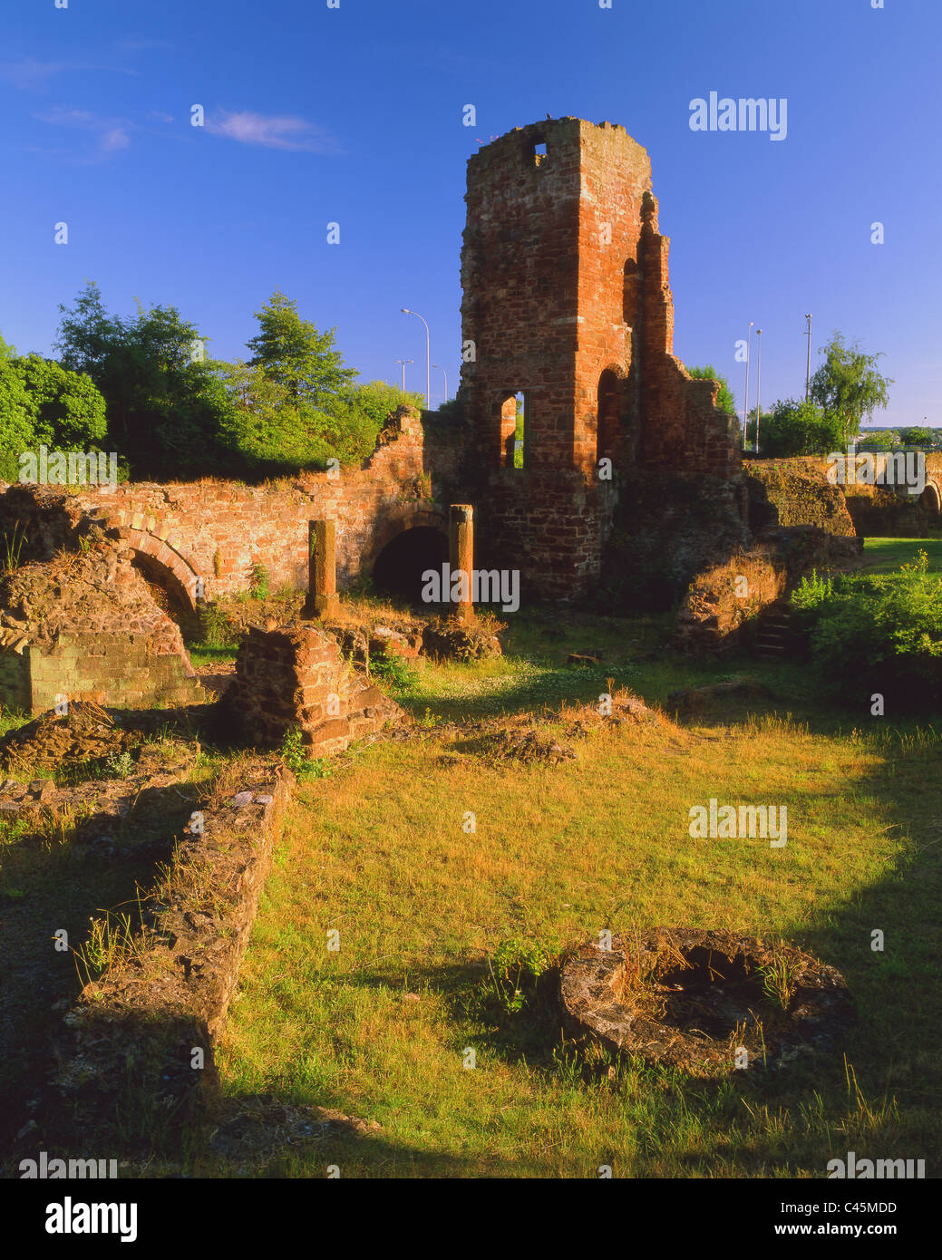 Medieval bridge exeter hi-res stock photography and images - Alamy