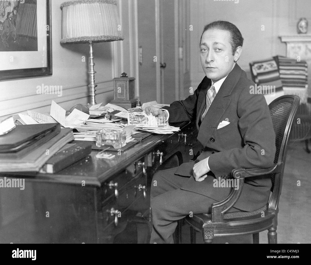 Jascha Heifetz, 1928 Stock Photo - Alamy
