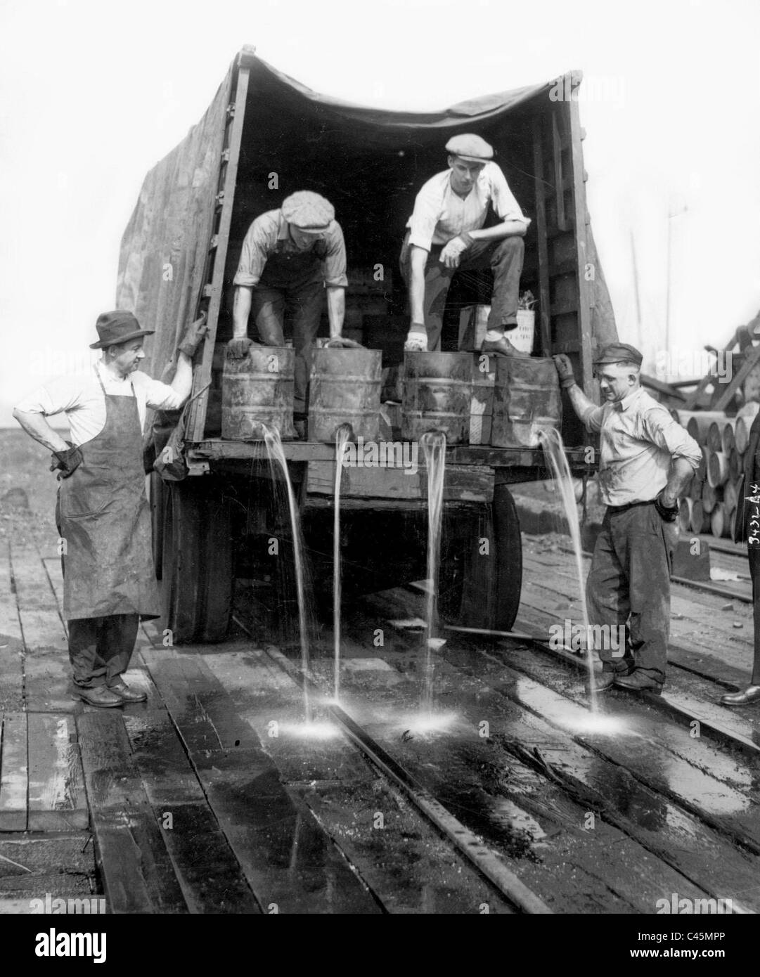Prohibition alcohol barrels hi-res stock photography and images - Alamy