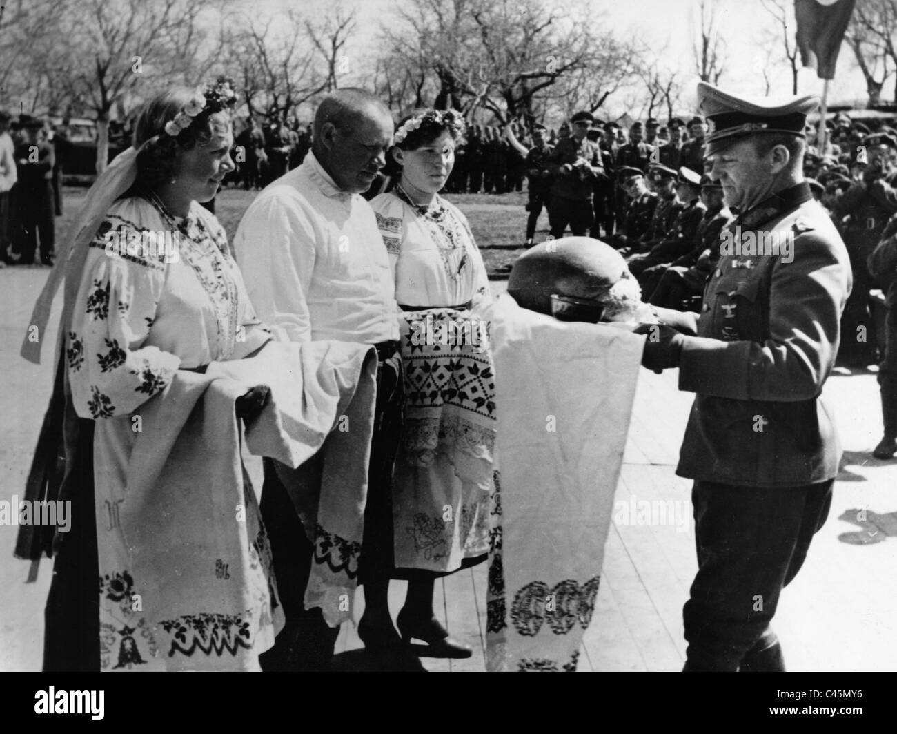 21 05 1942 hi-res stock photography and images - Alamy