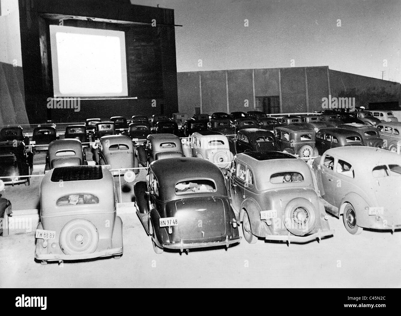 Drive By Cinema High Resolution Stock Photography and Images - Alamy