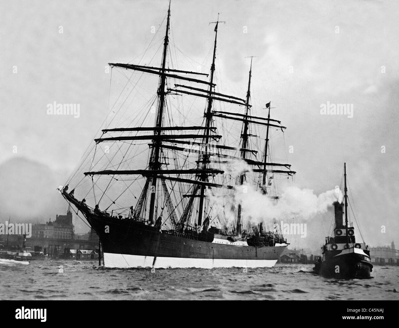 Port europe 1930 hi-res stock photography and images - Alamy