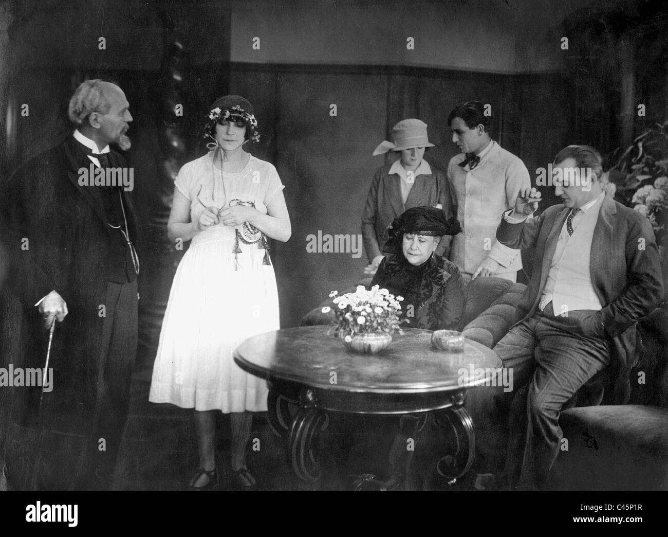 Asta Nielsen, Adele Sandrock and Reinhold Schuenzel in 'The Butterfly ...