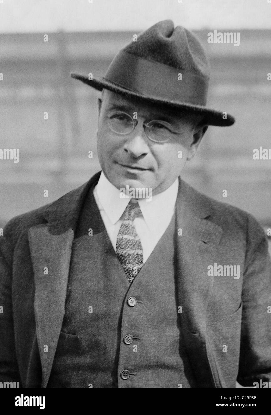 Alexis Carrel, 1931 Stock Photo - Alamy