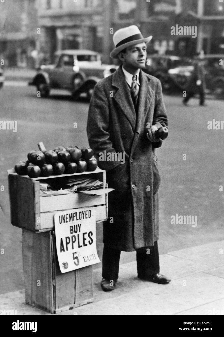 Great depression unemployment new york hi-res stock photography and ...