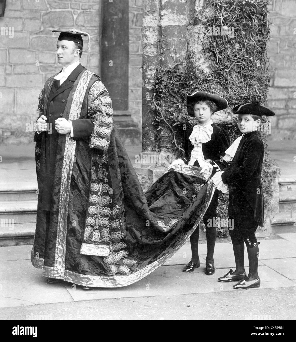 George Curzon High Resolution Stock Photography and Images - Alamy