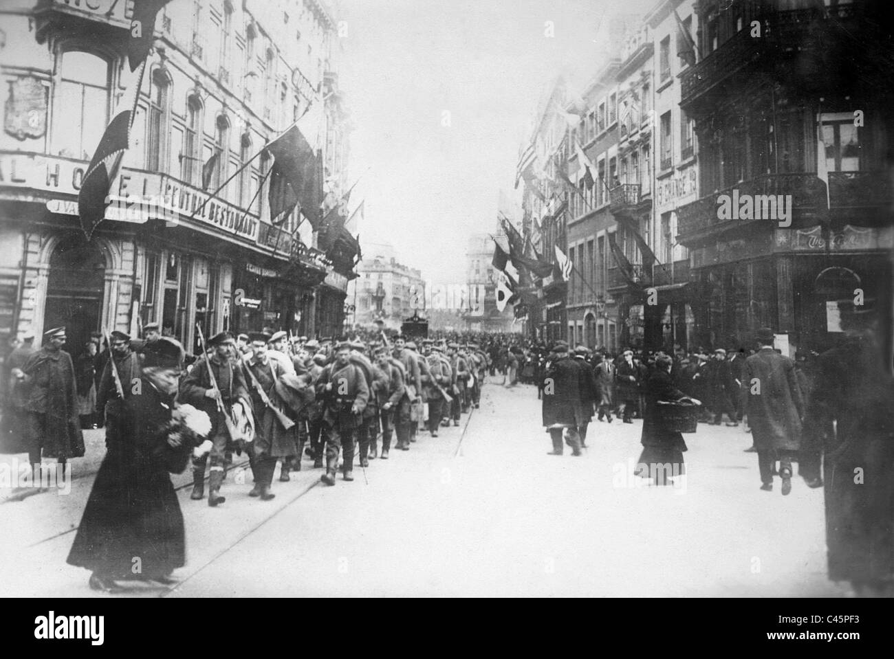 Returning German Soldiers High Resolution Stock Photography and Images ...