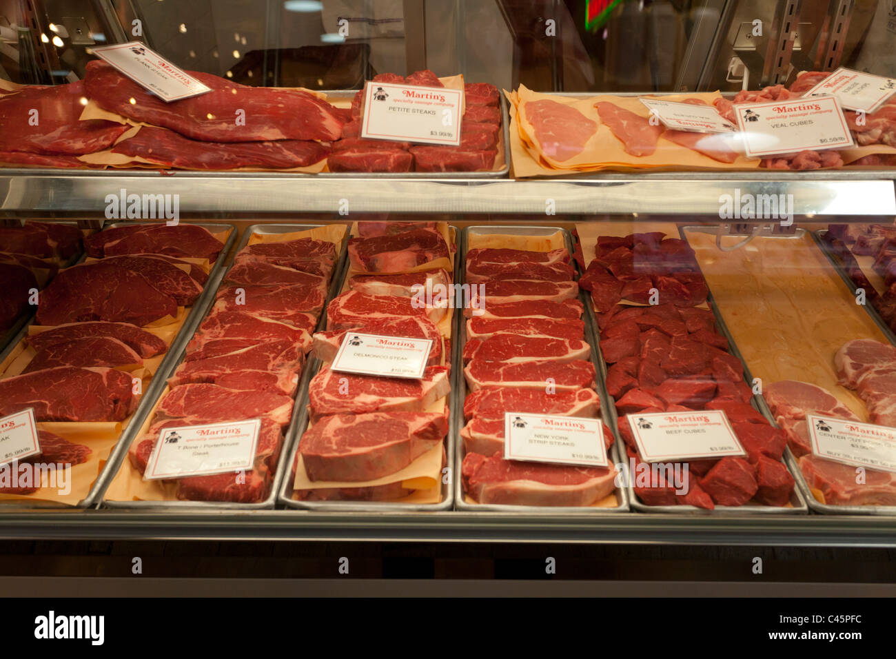 butcher's stall in Reading Terminal Market, Philadelphia, Pennsylvania ...