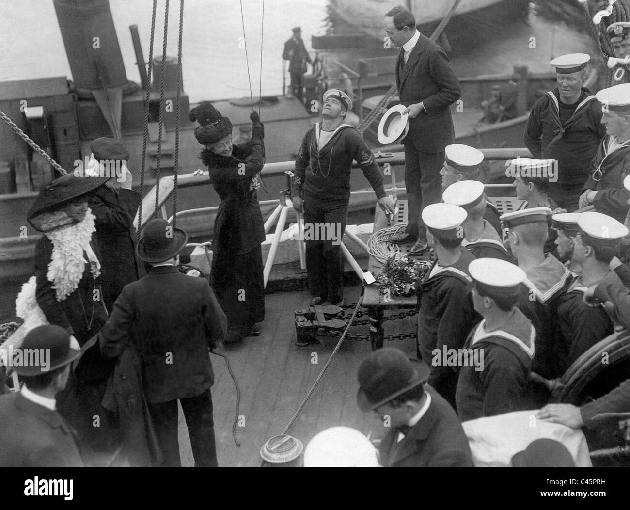 Robert falcon scott hi-res stock photography and images - Alamy