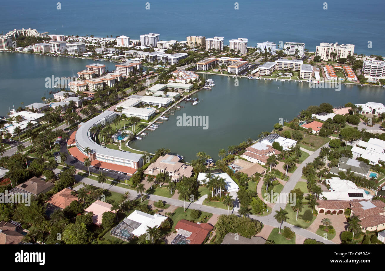 Naples buildings hi-res stock photography and images - Alamy
