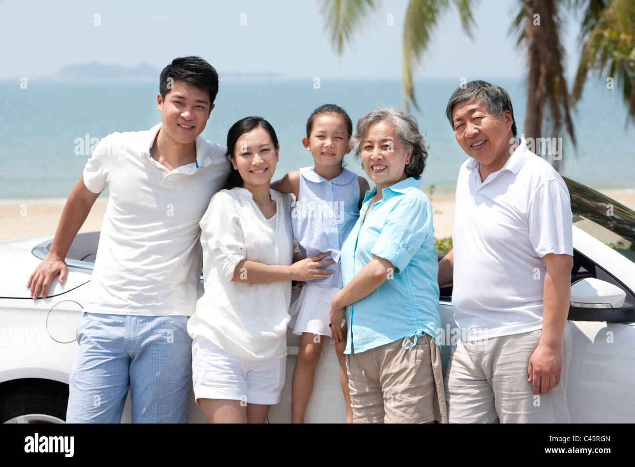Family reunion trip hi-res stock photography and images - Alamy